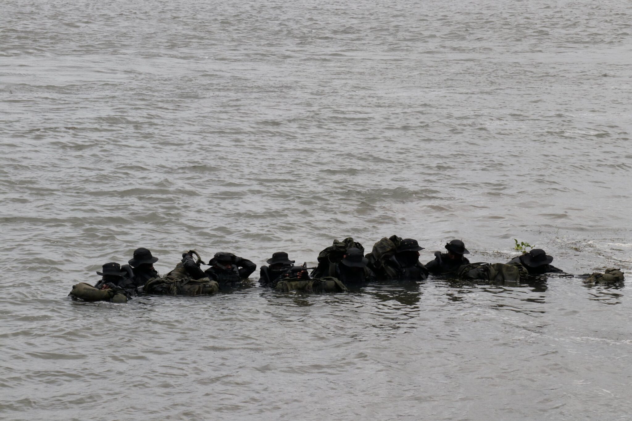 NINE SPECIAL BOAT SQUADRON OPERATIVES OF GHANA NAVY GRADUATE ...
